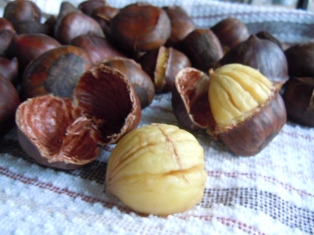 Roasted Chestnuts - Nutmeg Notebook